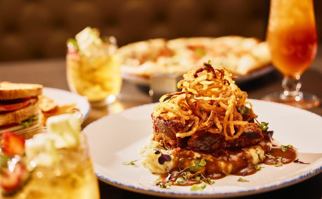 Skyline Kitchen & Bar | Dining | VisitWheelingWV.com